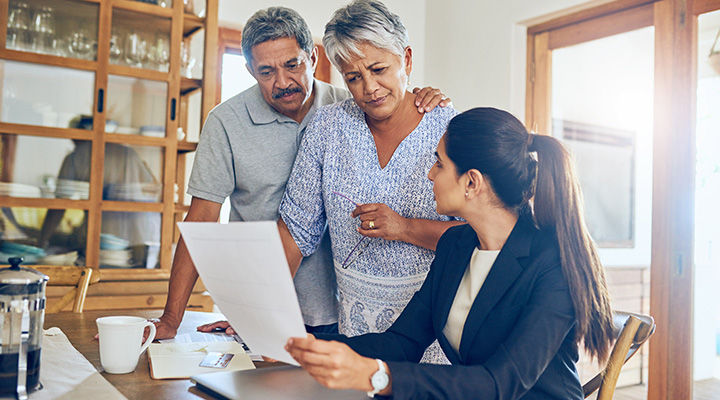 Caring for aging parents checklist | Prudential Financial